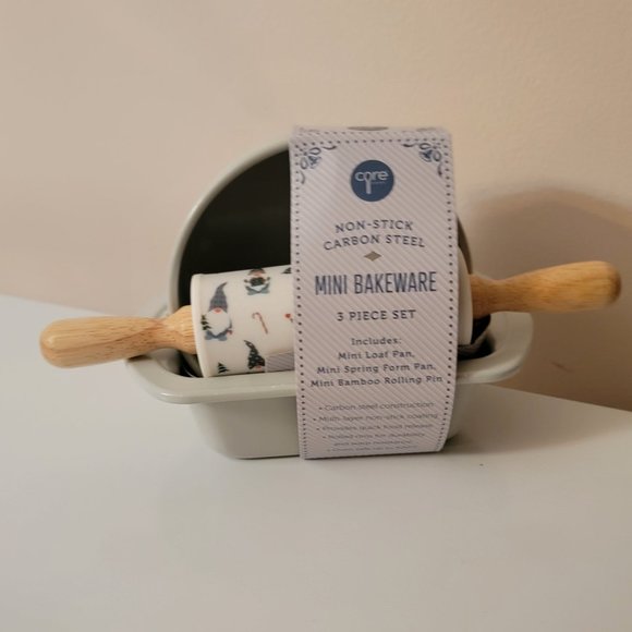 Core Kitchen | Kitchen | Core Kitchen Mini Bakeware Set 3piece Nwt ...